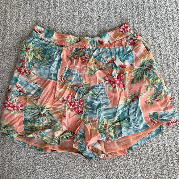 American Eagle Outfitters | Shorts | Super Cute Flowy Tropical Shorts ...